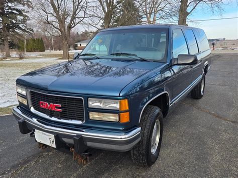 Funeral Home Survivor 1994 Gmc Suburban Sle Barn Finds