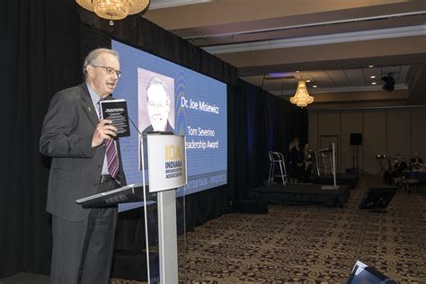 Woof Boom Radios Wlbc And Brian Casey Win Spectrum Awards At Iba Event