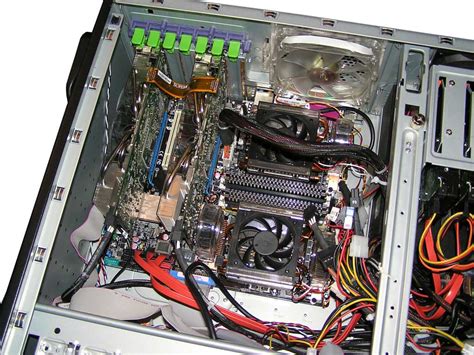 PC Ekspert Hardware EZine AMD Quad FX Monster Platform Madness