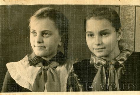 Школьницы отличницы пионерки 115077587 купить на Violity