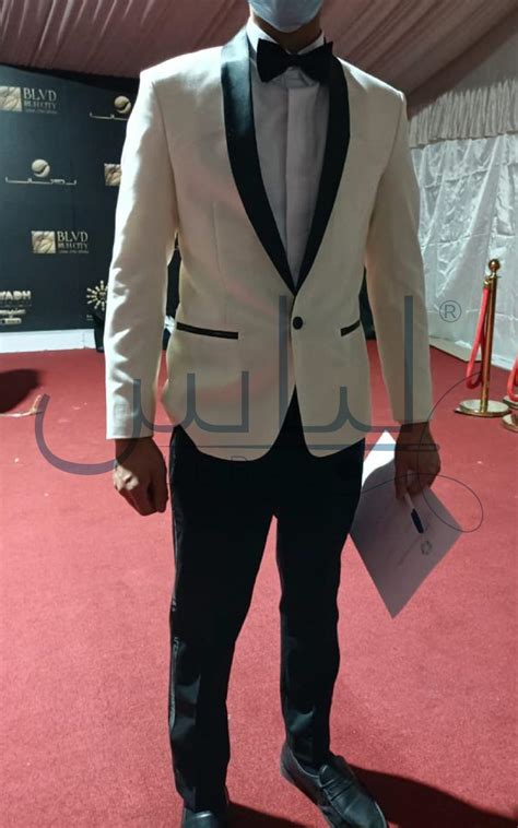 ألبوم لباس لباس للزي الموحد