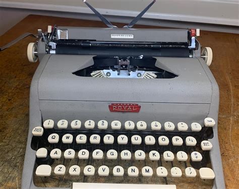 Royal Quiet Deluxe Typewriter Etsy