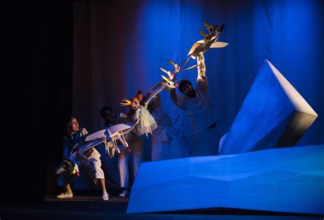 Дивите лебеди Държавен Куклен Театър Пловдив