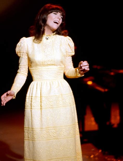 7 Things You Never Knew About Singer And Drummer Karen Carpenter