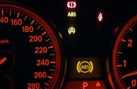 Что делать если горит АБС — Drive2