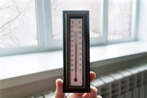 Premium Photo Low Temperature On Thermometer In Winter The Energy