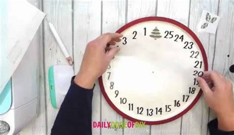 Diy Christmas Countdown Clock With Cricut Daily Dose Of Diy