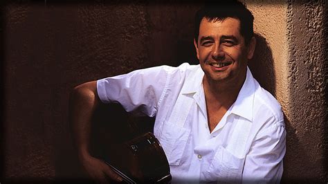 Marc Antoine Smile Guitar Wallpaper Hd Music 4k Wallpapers Images And Background