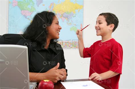老师高清图片 老师和学生 老师和学生图片免费下载 5142918351 千图网Pro