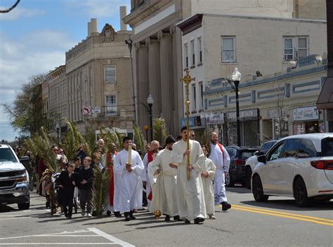 Palm Sunday Procession A Look Inside The Tradition At Our Lady Of
