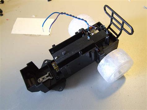 Easy Arduino Robot Tutorial Part I Tutorials Robotshop Community