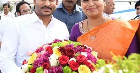 Vidadala Rajani అధినేత దృష్టిలో పడేందుకే సరికొత్త ఫీట్లు