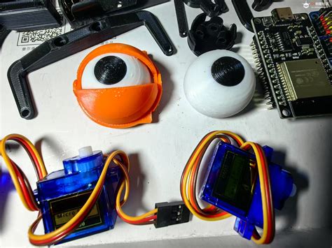 【花雕学编程】arduino动手做（242） 尝试仿生眼机器人 Df创客社区