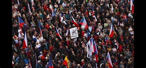 Prague Morning В Чехии призвали к отставке правительства и диалогу с Россией
