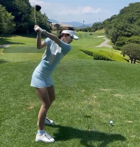유연한 상하체 회전에 임팩트 타이밍 완벽해요😍🥰😘 골프 golfswing 다운스윙 드라이브스윙 아이언스윙 golf