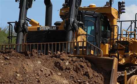 Cat Command For Dozing In Mining Hawthorne Cat