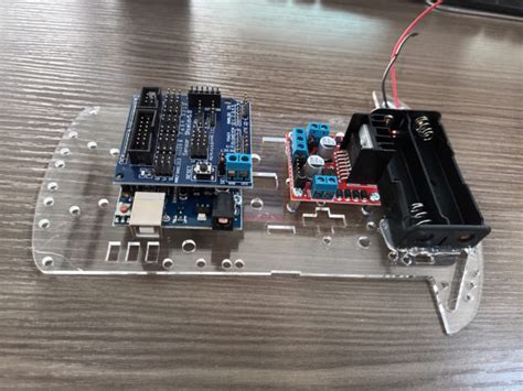 การสร้าง รถบังคับ Arduino ผ่าน Bluetooth รับทําโปรเจค Arduino