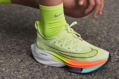 How To Choose Socks For Sweaty Feet Nike Ca