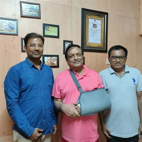 Prof Y V K Ravi Kumar Phd On Linkedin One Of The Best Moments In Life Meeting Favourite Writer