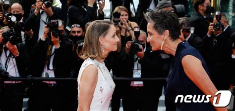 부부동반으로 레드카펫 밟은 조디 포스터 뉴스1