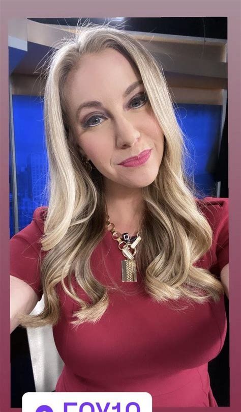 Courtney King Fox 19 Cincy Rcurvynewswomen