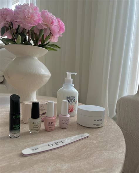 How To File Your Nails Properly According To An Expert Who What Wear UK