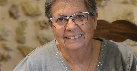 Sérignan Du Comtat Anne Marie Cornut