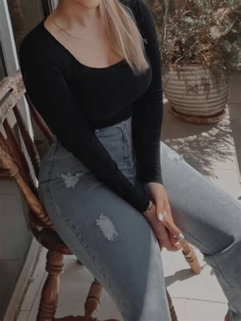 💦تازه وارد سایتم🙈هات ‌جذاب پایه همه چیز💋سینه وباسن خوش فرم و سکسی👙😋