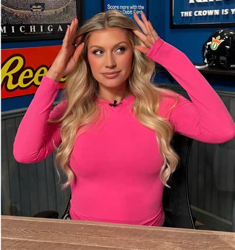 Kayce Smith Net Worth Age Bio Salary Career And Husband