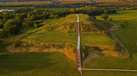 Monks Mound At The Cahokia Mounds Unesco World Heritage Site Near