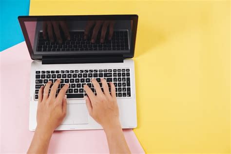 Premium Photo Software Developer Working On Laptop