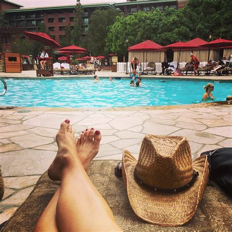 Jennifer Farrells Feet