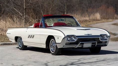 Heres What Only True Gearheads Know About The 1963 Ford Thunderbird