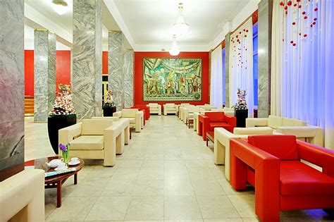Oktiabrskaya Hotel - Photo Gallery