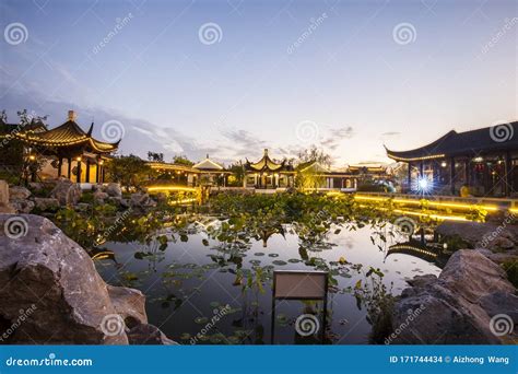 Edificios Tradicionales De China Foto De Archivo Imagen De Cultural Oriental 171744434