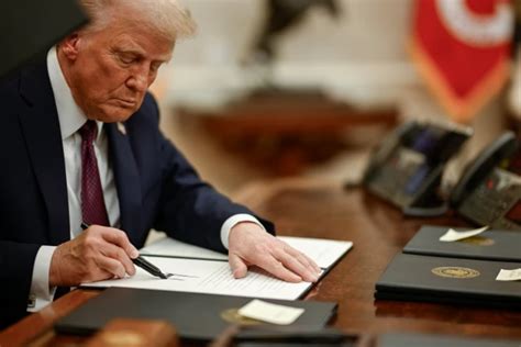 Trump Signs Executive Order Keeping Men Out Of Womens Sports Ewtn