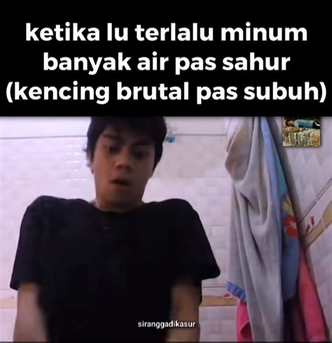 7 Meme Pipis Brutal setelah Sahur