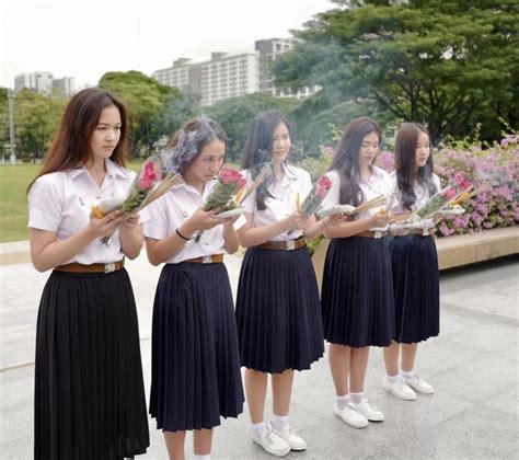 Photo Gallery “กบ ปภัสรา” สุดปลื้มลูกสาวคนเก่ง “น้องเหนือ ดิสรยา” เรียนจบนิเทศศาสตร์อินเตอร์