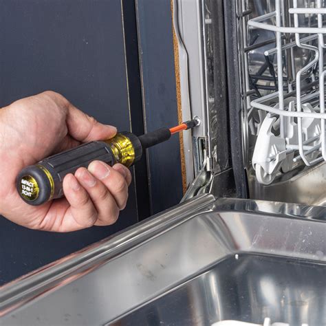 13 In 1 Ratcheting Impact Rated Screwdriver 32313hd Klein Tools