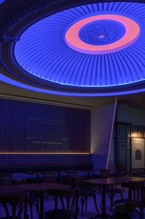 Yinjispace Met Creative Brand X Overlaps Restaurant