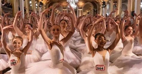 Video Over 350 Ballerinas Come Together To Break The World Record For