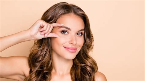 know how you can get rid of eyebrow pimples जनए कस पए आईबर पपलस स छटकर