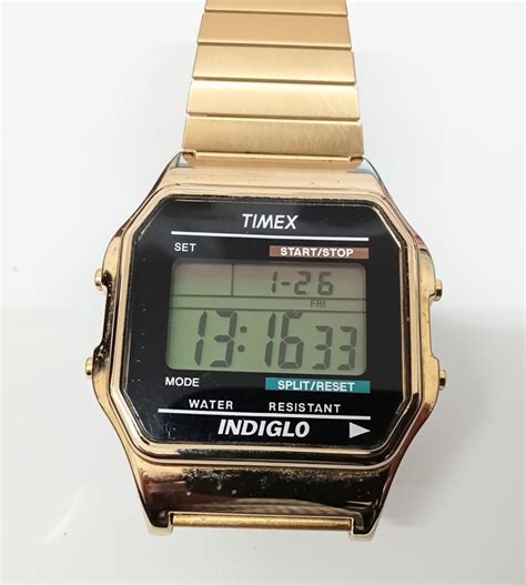 日本代購代標第一品牌【樂淘letao】－ 作動良好 Timex タイメックス Cr2016 Cell クラシックデジタル Indiglo