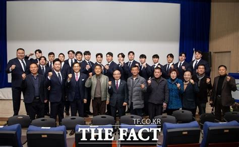 영암군민속씨름단 을사년 100회 우승 향한 출정식 열려 전국 기사 더팩트