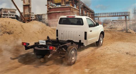 Nissan Np300 2023 En México Precios Versiones Imágenes Y Video