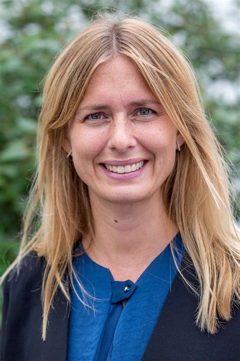 Best Willa Images On Pholder Flarrow Porn Gentlemanboners And Succession Tv