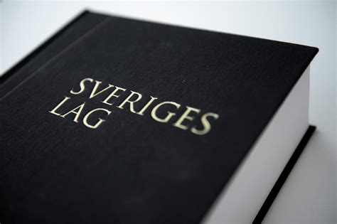 Våldtog Sin Dotter Döms Till Sex års Fängelse
