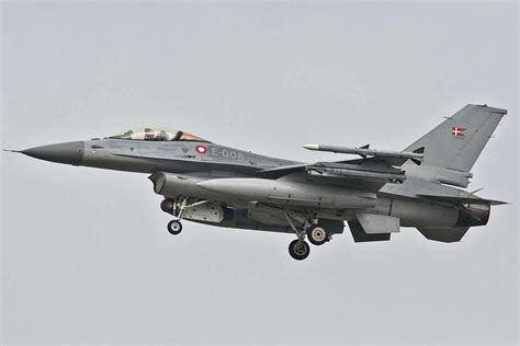 Us Intends To Offer 38 Second Hand F 16 Fighters To Argentina Air