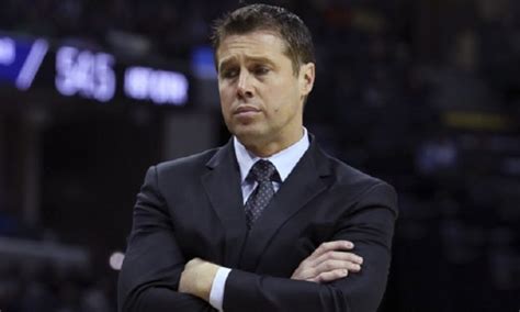 Philadelphia 76ers Yardımcı Koçu Kanser Tedavisi İçin Görevden Ayrıldı