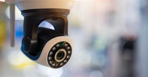 Rouen une femme découvre qu une caméra cachée dans son Airbnb l a filmée sous la douche